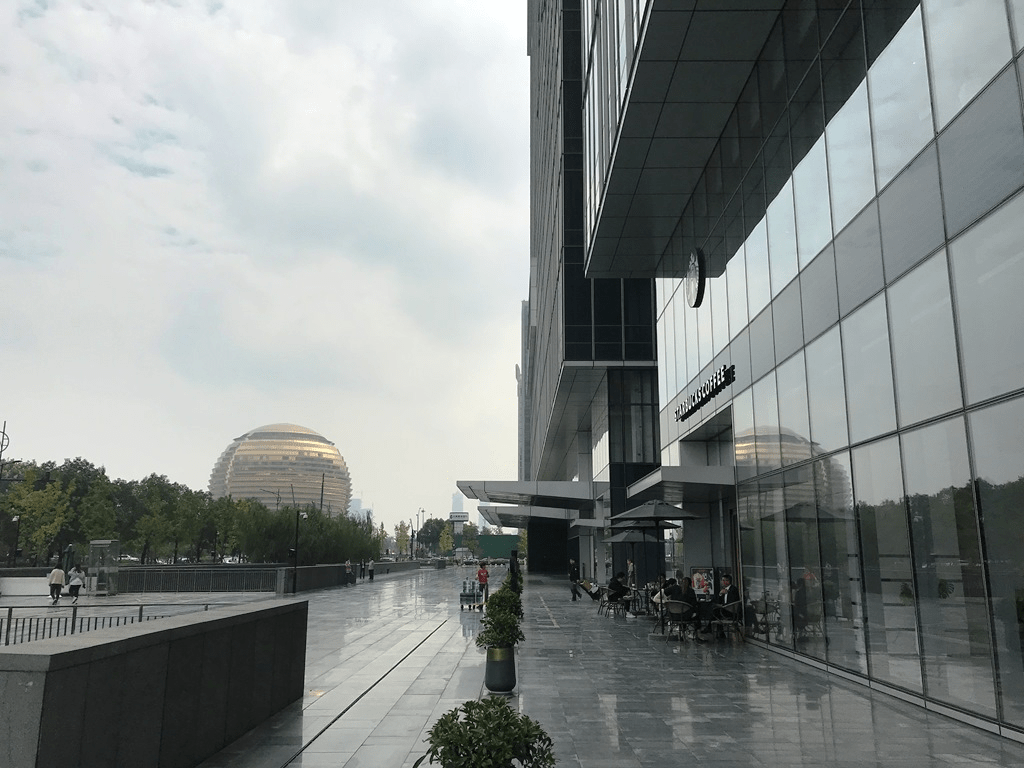 等了13年，杭州高德置地广场低调开业！本以为是“顶奢商场”，结果...._浙江在线·住在杭州·新闻区